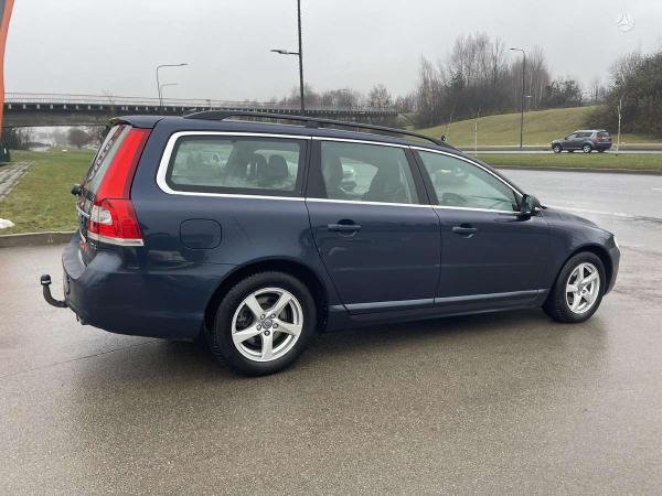 Zils Volvo V70 2014 Kauņa, ar dzinēja tilpumu 1.97 L un nobraukumu 275 tūkst. km par 5650 €, foto 9 vietnē AUTOMOTO.COM.LV