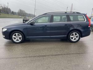 Blue Volvo V70 2014 in Kaunas, with an engine capacity of 1.97 L and mileage of 275 thousand km for 5650 €, photo 8 on AUTOMOTO.COM.LV