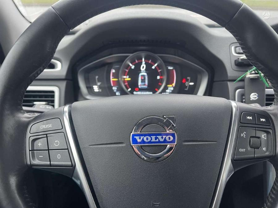 Blue Volvo V70 2014 in Kaunas, with an engine capacity of 1.97 L and mileage of 275 thousand km for 5650 €, photo 19 on AUTOMOTO.COM.LV