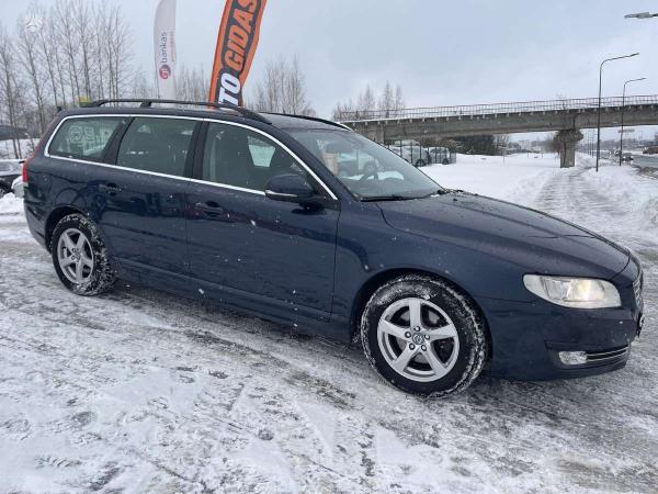 Blue Volvo V70 2014 in Kaunas, with an engine capacity of 1.97 L and mileage of 274 thousand km for 5650 €, photo 7 on AUTOMOTO.COM.LV