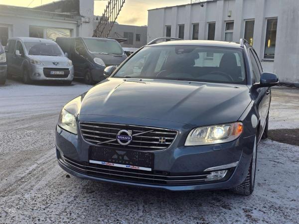 Blue Volvo V70 2014 in Kaunas, with an engine capacity of 1.56 L and mileage of 267 thousand km for 6850 €, photo 4 on AUTOMOTO.COM.LV