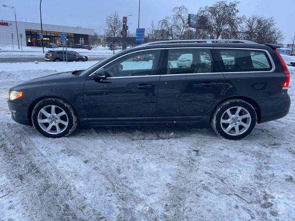 Zils Volvo V70 2014 Kauņa, ar dzinēja tilpumu 2.00 L un nobraukumu 257 tūkst. km par 5650 €, foto 8 vietnē AUTOMOTO.COM.LV