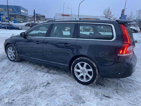 Zils Volvo V70 2014 Kauņa, ar dzinēja tilpumu 2.00 L un nobraukumu 257 tūkst. km par 5650 €, foto 9 vietnē AUTOMOTO.COM.LV