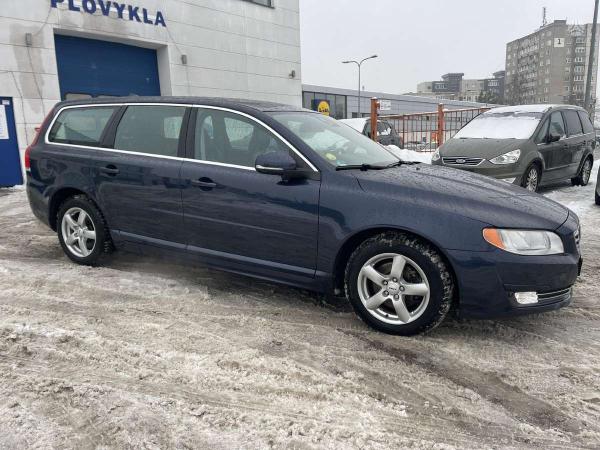 Zils Volvo V70 2014 Kauņa, ar dzinēja tilpumu 1.97 L un nobraukumu 278 tūkst. km par 5950 €, foto 7 vietnē AUTOMOTO.COM.LV