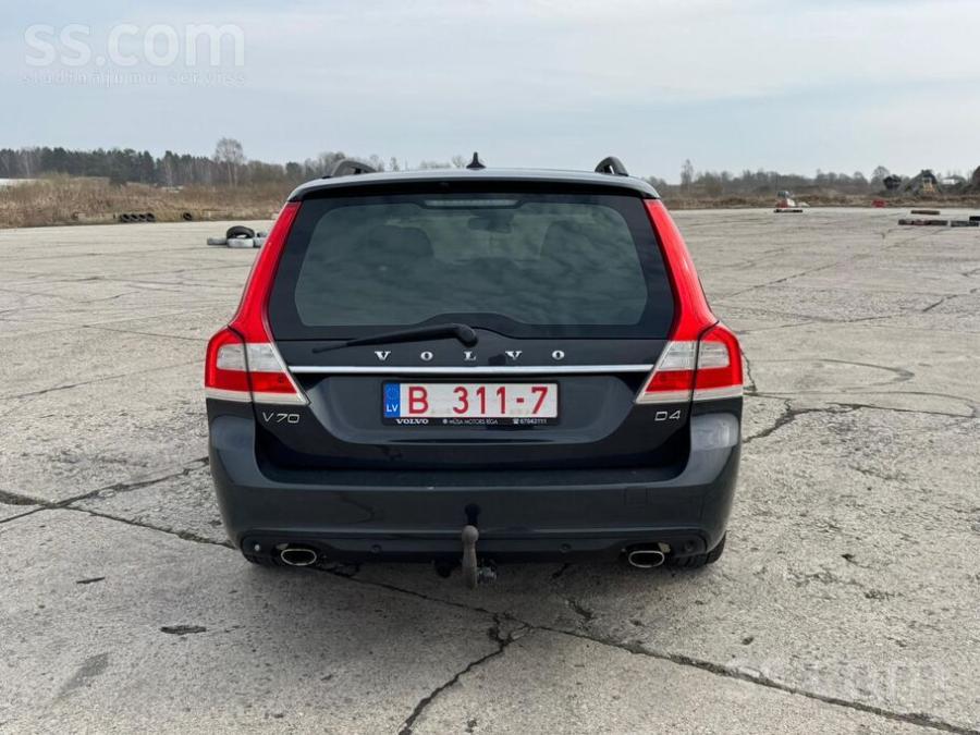 Zils Volvo V70 2014 Rīga, ar dzinēja tilpumu 2.00 L un nobraukumu 0 tūkst. km par 6399 €, foto 5 vietnē AUTOMOTO.COM.LV