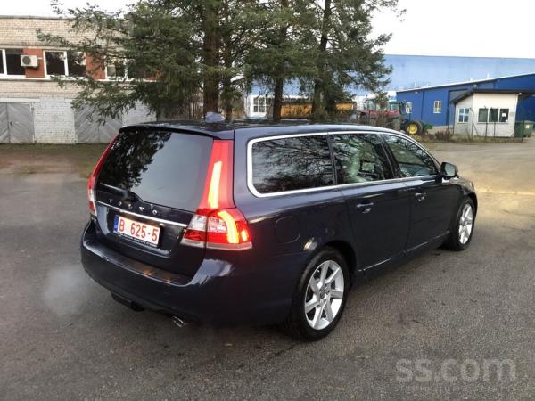 Zils Volvo V70 2014 Ogre, ar dzinēja tilpumu 2.40 L un nobraukumu 248 tūkst. km par 9000 €, foto 4 vietnē AUTOMOTO.COM.LV
