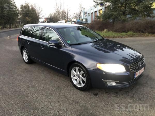 Zils Volvo V70 2014 Ogre, ar dzinēja tilpumu 2.40 L un nobraukumu 248 tūkst. km par 9000 €, foto 6 vietnē AUTOMOTO.COM.LV