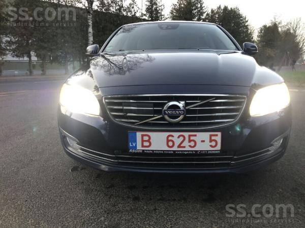 Zils Volvo V70 2014 Ogre, ar dzinēja tilpumu 2.40 L un nobraukumu 248 tūkst. km par 9000 €, foto 7 vietnē AUTOMOTO.COM.LV