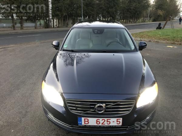Zils Volvo V70 2014 Ogre, ar dzinēja tilpumu 2.40 L un nobraukumu 248 tūkst. km par 9000 €, foto 8 vietnē AUTOMOTO.COM.LV