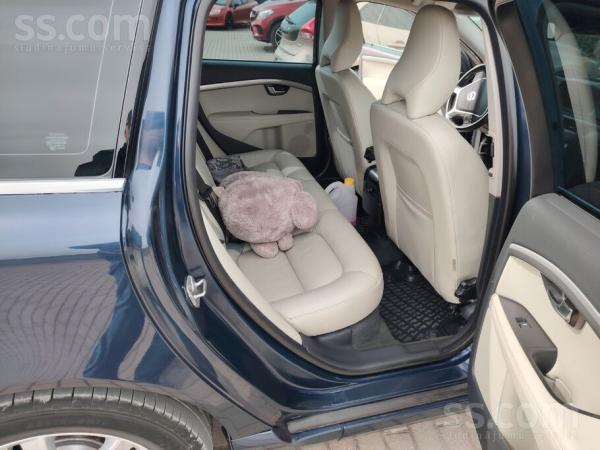 Blue Volvo V70 2014 in Riga, with an engine capacity of 2.00 L and mileage of 243 thousand km for 5500 €, photo 9 on AUTOMOTO.COM.LV