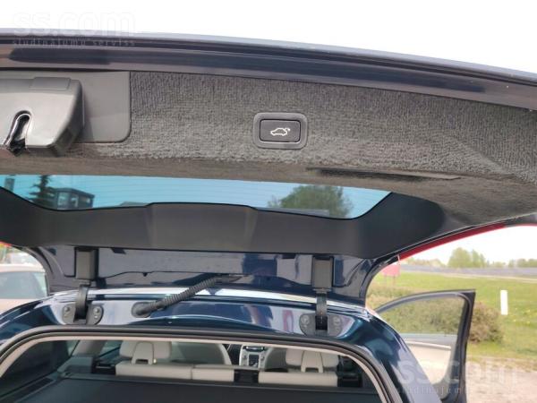 Blue Volvo V70 2014 in Riga, with an engine capacity of 2.00 L and mileage of 243 thousand km for 5500 €, photo 10 on AUTOMOTO.COM.LV