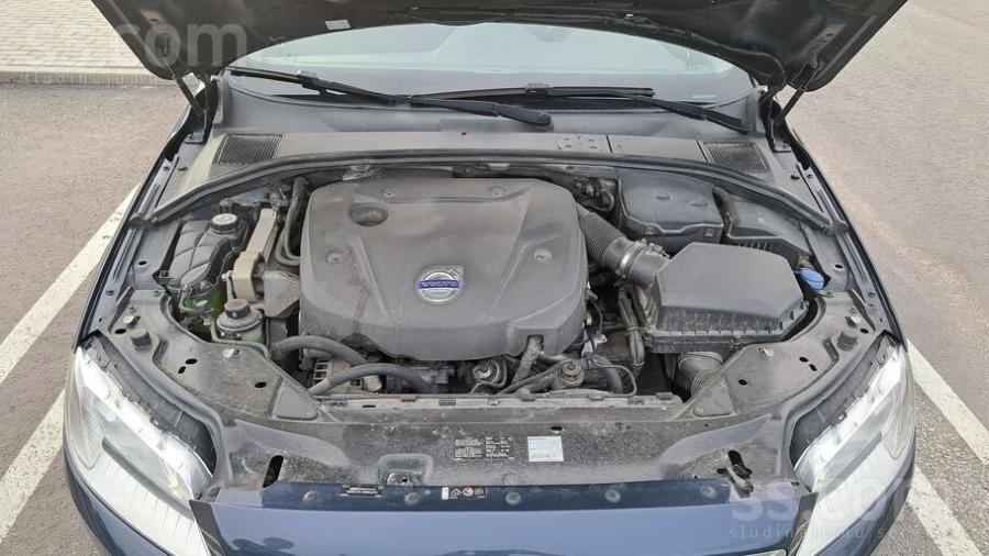 Zils Volvo V70 2014 Ogre, ar dzinēja tilpumu 2.00 L un nobraukumu 351 tūkst. km par 3700 €, foto 10 vietnē AUTOMOTO.COM.LV