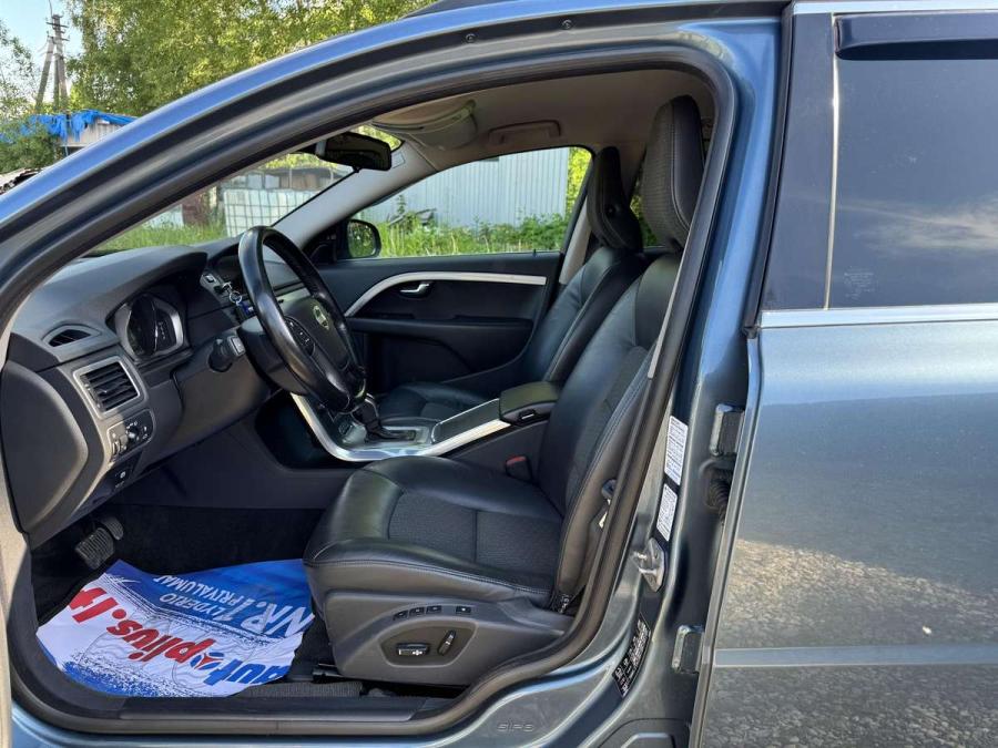 Blue Volvo V70 2014 in Alytus, with an engine capacity of 2.00 L and mileage of 297 thousand km for 6500 €, photo 7 on AUTOMOTO.COM.LV