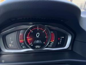 Blue Volvo V70 2014 in Alytus, with an engine capacity of 2.00 L and mileage of 297 thousand km for 6500 €, photo 32 on AUTOMOTO.COM.LV