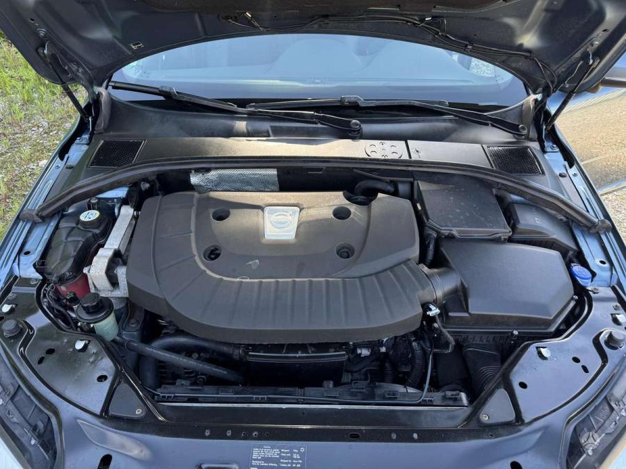 Blue Volvo V70 2014 in Alytus, with an engine capacity of 2.00 L and mileage of 297 thousand km for 6500 €, photo 33 on AUTOMOTO.COM.LV
