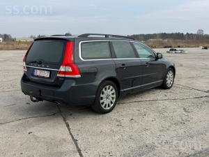 Blue Volvo V70 2014 in Riga, with an engine capacity of 2.00 L and mileage of 0 thousand km for 6399 €, photo 6 on AUTOMOTO.COM.LV
