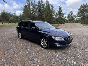 Blue Volvo V70 2014 in Jonava, with an engine capacity of 1.97 L and mileage of 285 thousand km for 9150 €, photo 4 on AUTOMOTO.COM.LV