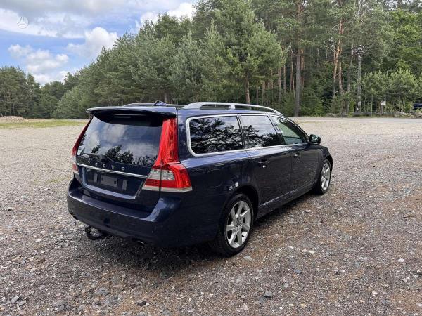Zils Volvo V70 2014 Jonava, ar dzinēja tilpumu 1.97 L un nobraukumu 285 tūkst. km par 9150 €, foto 5 vietnē AUTOMOTO.COM.LV