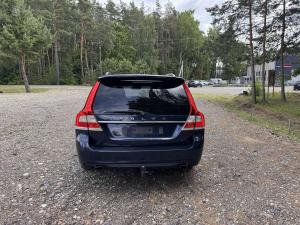 Blue Volvo V70 2014 in Jonava, with an engine capacity of 1.97 L and mileage of 285 thousand km for 9150 €, photo 7 on AUTOMOTO.COM.LV