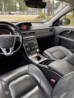 Blue Volvo V70 2014 in Jonava, with an engine capacity of 1.97 L and mileage of 285 thousand km for 9150 €, photo 11 on AUTOMOTO.COM.LV