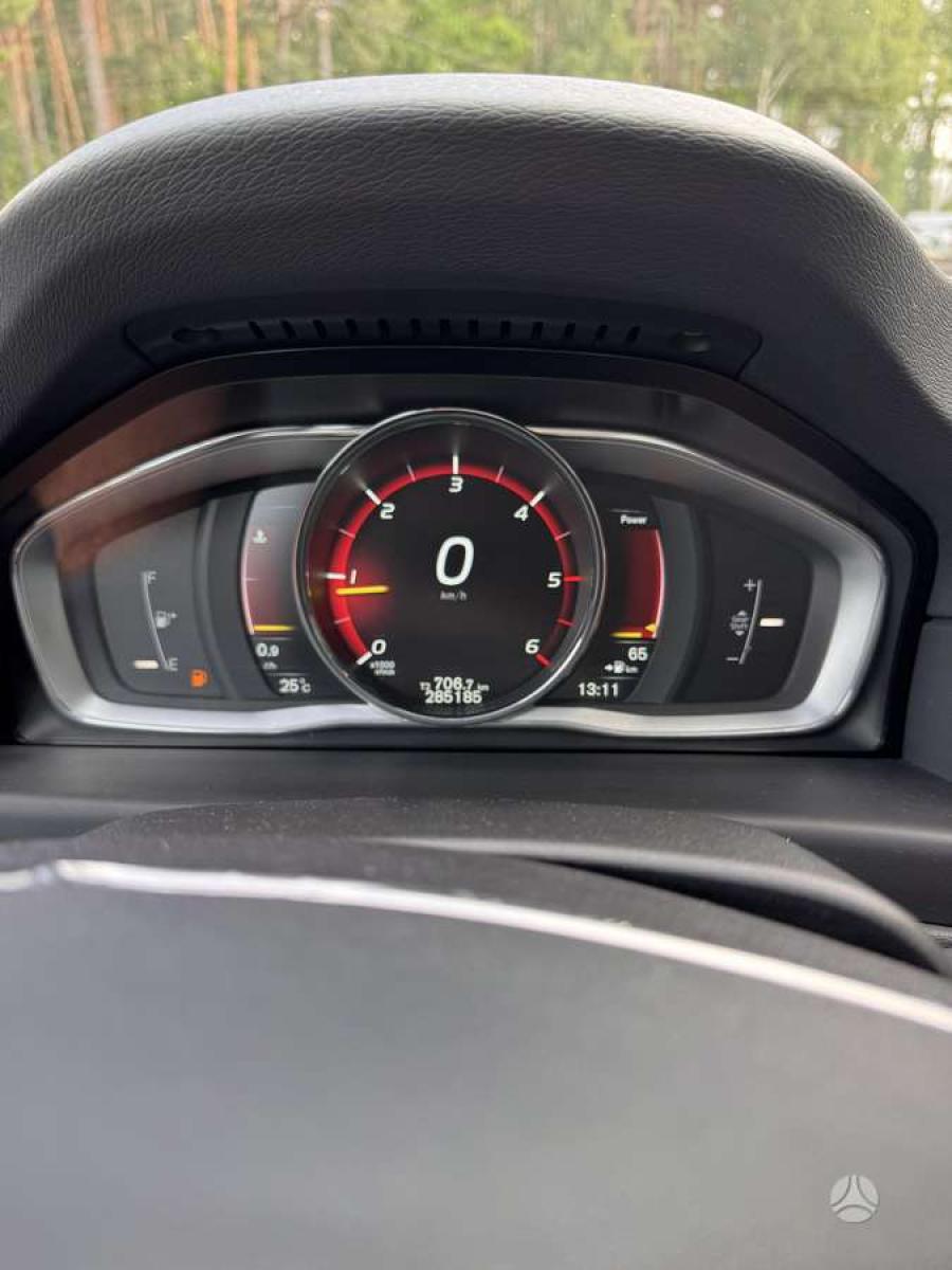 Blue Volvo V70 2014 in Jonava, with an engine capacity of 1.97 L and mileage of 285 thousand km for 9150 €, photo 14 on AUTOMOTO.COM.LV