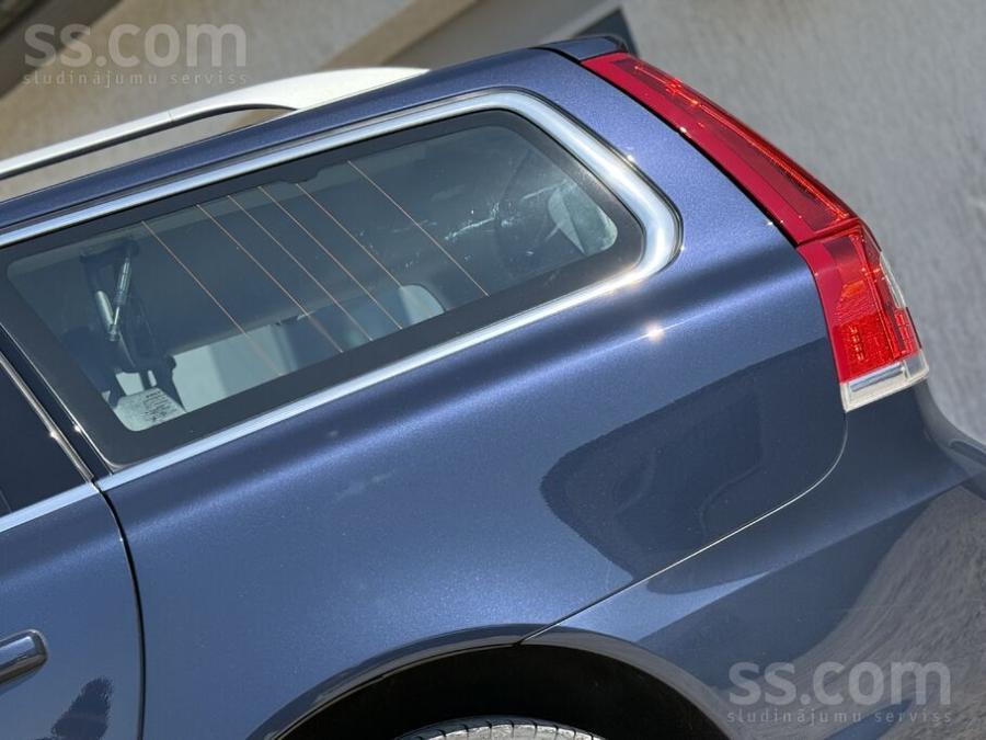 Zils Volvo V70 2014 Tukums, ar dzinēja tilpumu 2.40 L un nobraukumu 209 tūkst. km par 10500 €, foto 7 vietnē AUTOMOTO.COM.LV
