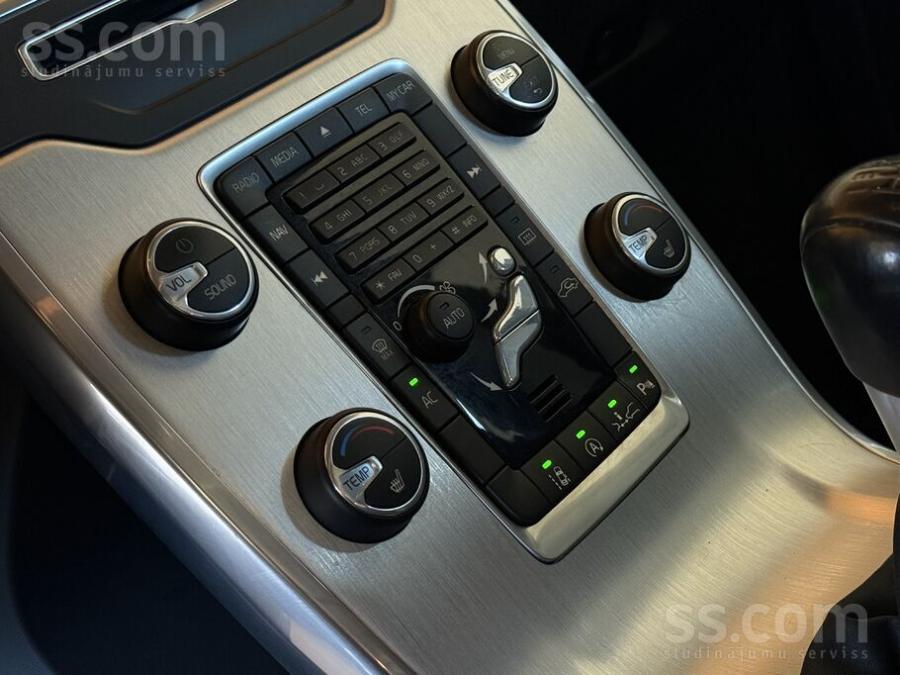 Zils Volvo V70 2014 Tukums, ar dzinēja tilpumu 2.40 L un nobraukumu 209 tūkst. km par 10500 €, foto 17 vietnē AUTOMOTO.COM.LV