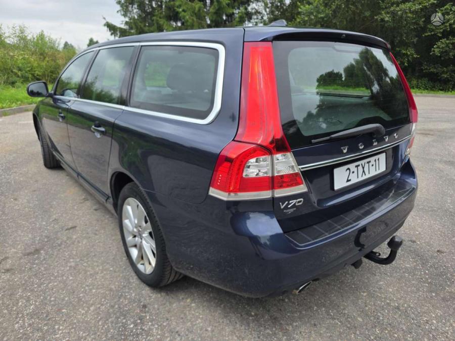 Zils Volvo V70 2014 Utena, ar dzinēja tilpumu 1.97 L un nobraukumu 234 tūkst. km par 6300 €, foto 4 vietnē AUTOMOTO.COM.LV
