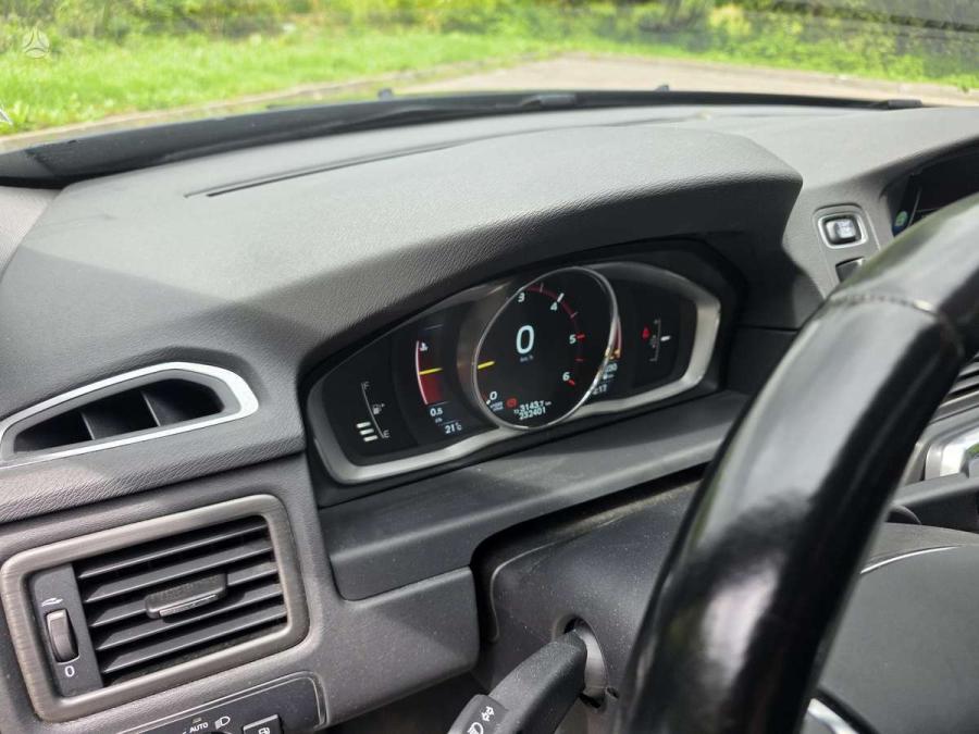 Zils Volvo V70 2014 Utena, ar dzinēja tilpumu 1.97 L un nobraukumu 234 tūkst. km par 6300 €, foto 11 vietnē AUTOMOTO.COM.LV