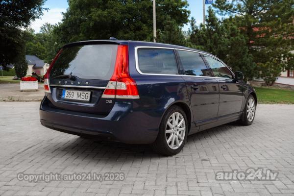 Blue Volvo V70 2014 in Tartu, with an engine capacity of 1.60 L and mileage of 336 thousand km for 6999 €, photo 5 on AUTOMOTO.COM.LV
