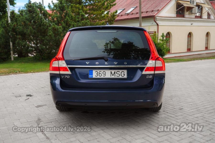 Zils Volvo V70 2014 Tartu, ar dzinēja tilpumu 1.60 L un nobraukumu 336 tūkst. km par 6999 €, foto 7 vietnē AUTOMOTO.COM.LV
