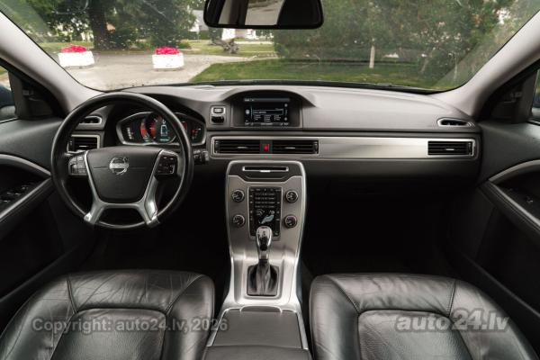 Blue Volvo V70 2014 in Tartu, with an engine capacity of 1.60 L and mileage of 336 thousand km for 6999 €, photo 8 on AUTOMOTO.COM.LV