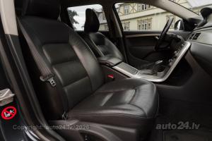 Zils Volvo V70 2014 Tartu, ar dzinēja tilpumu 1.60 L un nobraukumu 336 tūkst. km par 6999 €, foto 12 vietnē AUTOMOTO.COM.LV
