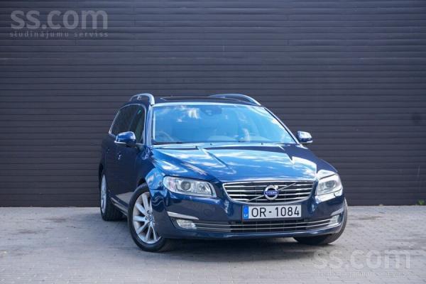 Blue Volvo V70 2014 in Riga, with an engine capacity of 1.60 L and mileage of 275 thousand km for 8290 €, photo 2 on AUTOMOTO.COM.LV