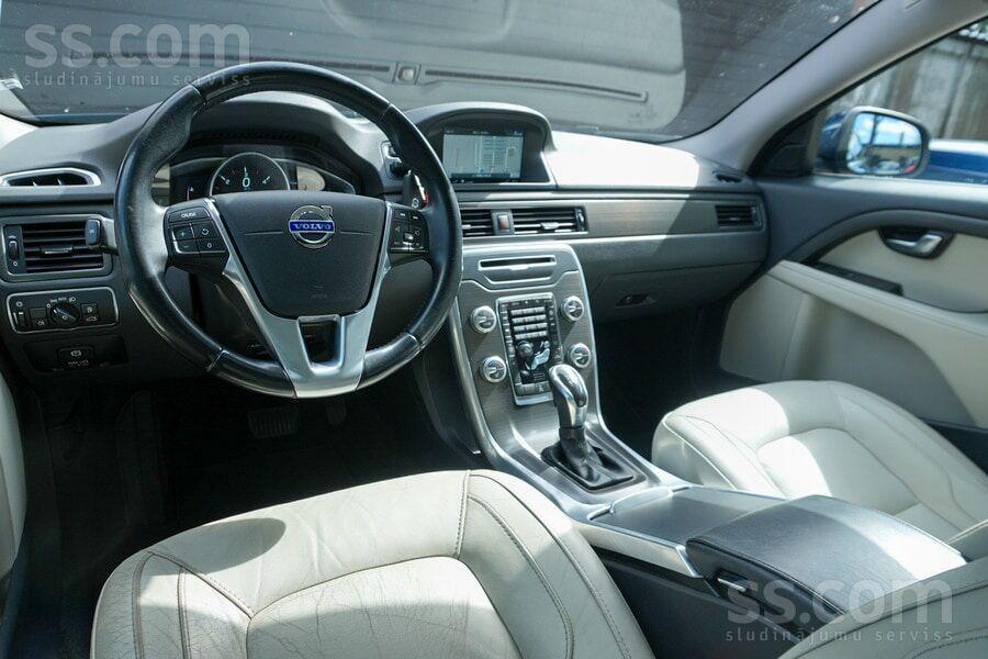 Zils Volvo V70 2014 Rīga, ar dzinēja tilpumu 1.60 L un nobraukumu 275 tūkst. km par 8290 €, foto 10 vietnē AUTOMOTO.COM.LV