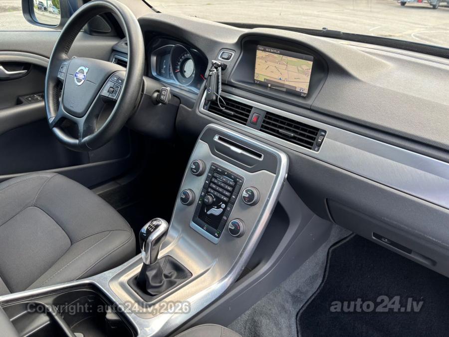 Zils Volvo V70 2014 Paide, ar dzinēja tilpumu 2.00 L un nobraukumu 231 tūkst. km par 7390 €, foto 9 vietnē AUTOMOTO.COM.LV