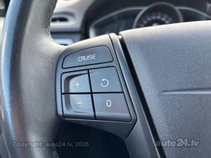 Zils Volvo V70 2014 Paide, ar dzinēja tilpumu 2.00 L un nobraukumu 231 tūkst. km par 7390 €, foto 19 vietnē AUTOMOTO.COM.LV