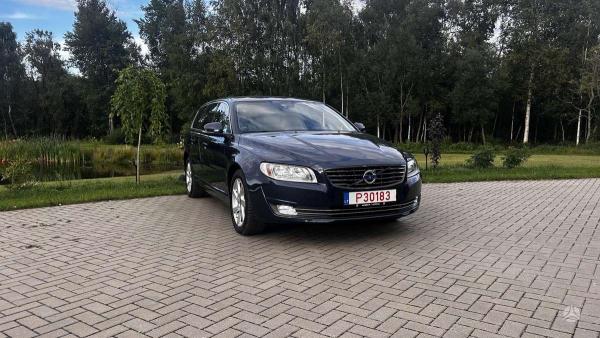 Volvo V70 2014 Utena vietnē Zils Volvo V70 2014 Utena, ar dzinēja tilpumu 1.97 L un nobraukumu 287 tūkst. km par 5950 €, foto 5 vietnē AUTOMOTO.COM.LV