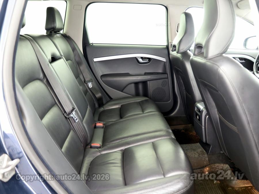 Zils Volvo V70 2014 Tallina, ar dzinēja tilpumu 2.00 L un nobraukumu 302 tūkst. km par 4699 €, foto 8 vietnē AUTOMOTO.COM.LV