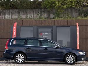 Blue Volvo V70 2014 in Vilnius, with an engine capacity of 1.97 L and mileage of 265 thousand km for 6700 €, photo 5 on AUTOMOTO.COM.LV
