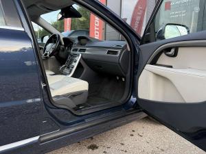 Blue Volvo V70 2014 in Vilnius, with an engine capacity of 1.97 L and mileage of 265 thousand km for 6700 €, photo 16 on AUTOMOTO.COM.LV