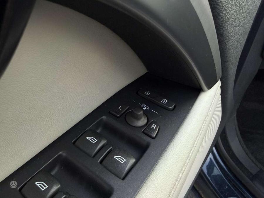 Blue Volvo V70 2014 in Vilnius, with an engine capacity of 1.97 L and mileage of 265 thousand km for 6700 €, photo 27 on AUTOMOTO.COM.LV