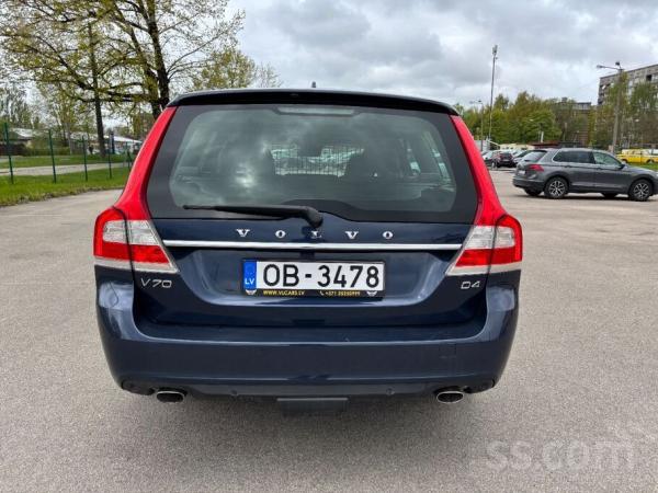 Zils Volvo V70 2015 Rīga, ar dzinēja tilpumu 2.00 L un nobraukumu 313 tūkst. km par 7750 €, foto 6 vietnē AUTOMOTO.COM.LV