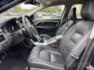 Zils Volvo V70 2015 Rīga, ar dzinēja tilpumu 2.00 L un nobraukumu 313 tūkst. km par 7750 €, foto 8 vietnē AUTOMOTO.COM.LV