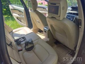 Blue Volvo V70 2015 in Riga, with an engine capacity of 2.00 L and mileage of 284 thousand km for 7200 €, photo 5 on AUTOMOTO.COM.LV