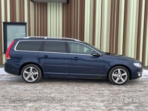 Zils Volvo V70 2015 Tartu, ar dzinēja tilpumu 2.00 L un nobraukumu 244 tūkst. km par 7900 €, foto 6 vietnē AUTOMOTO.COM.LV