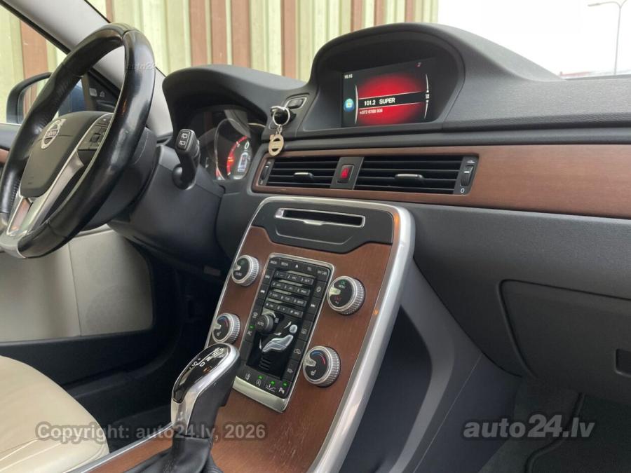 Zils Volvo V70 2015 Tartu, ar dzinēja tilpumu 2.00 L un nobraukumu 244 tūkst. km par 7900 €, foto 18 vietnē AUTOMOTO.COM.LV