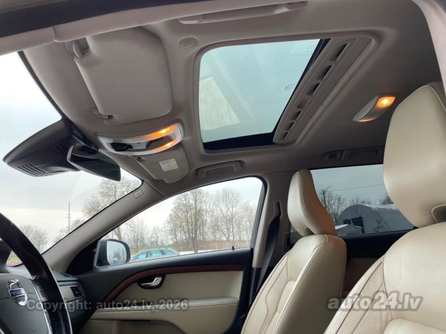Zils Volvo V70 2015 Tartu, ar dzinēja tilpumu 2.00 L un nobraukumu 244 tūkst. km par 7900 €, foto 21 vietnē AUTOMOTO.COM.LV