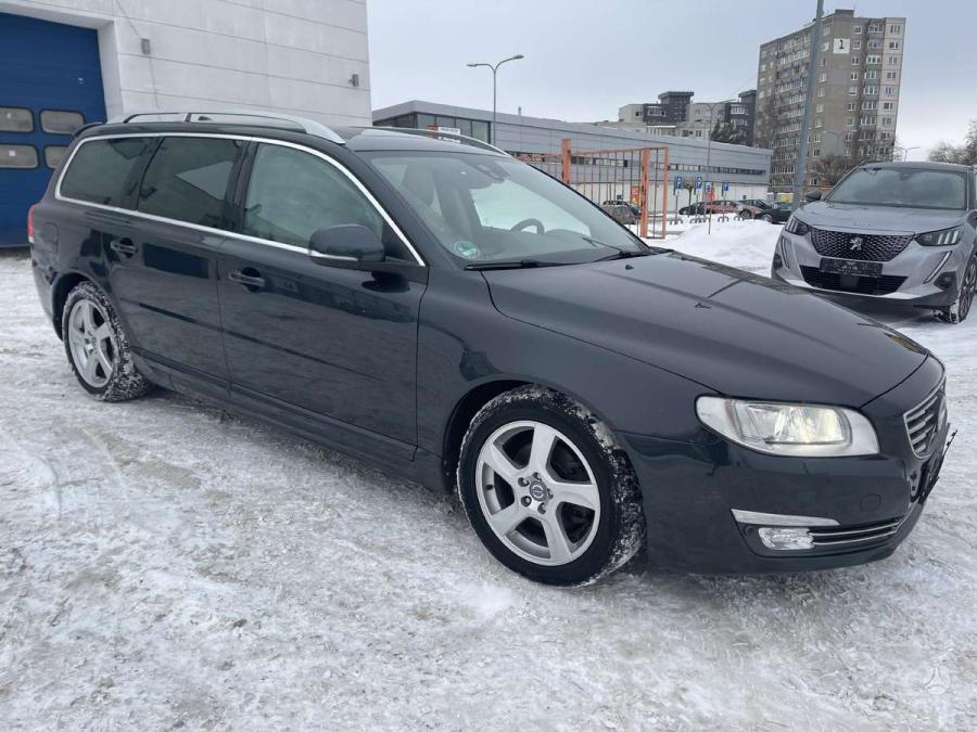 Blue Volvo V70 2015 in Kaunas, with an engine capacity of 1.56 L and mileage of 246 thousand km for 6350 €, photo 32 on AUTOMOTO.COM.LV