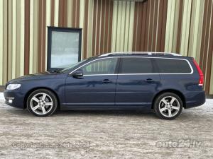 Blue Volvo V70 2015 in Tartu, with an engine capacity of 2.00 L and mileage of 244 thousand km for 7900 €, photo 7 on AUTOMOTO.COM.LV